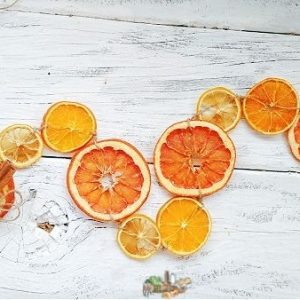 DIY Pomanders: Clove Oranges & Apples • Homestead Lady